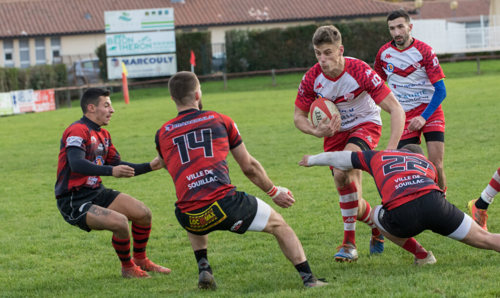 Luzech finit par emporter le derby devant Souillac.